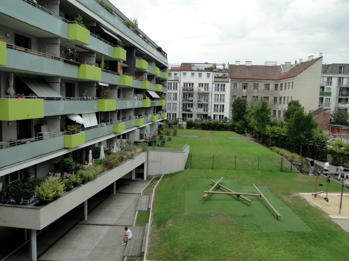 Okno – najpomembnejši element fasade | Gradbenik